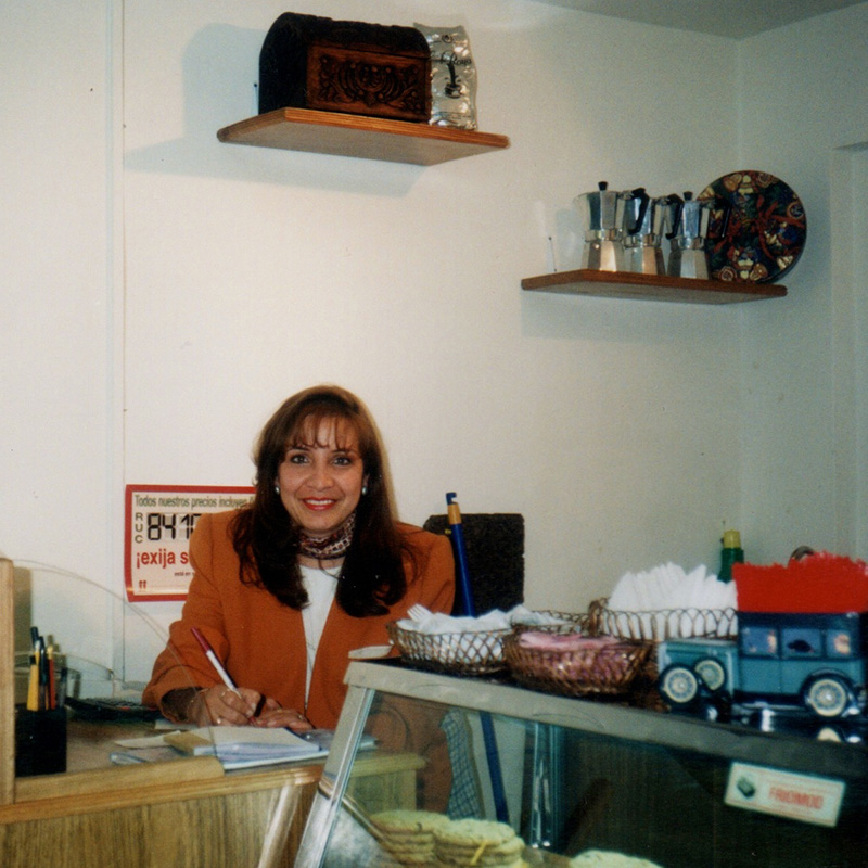 Nuestra Historia Viejo - Alexander Coffee